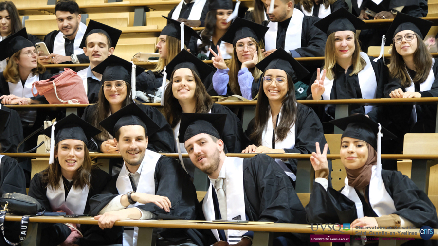 Cérémonie de remise de diplômes OVSQ 2022 (mention Gestion de l ...