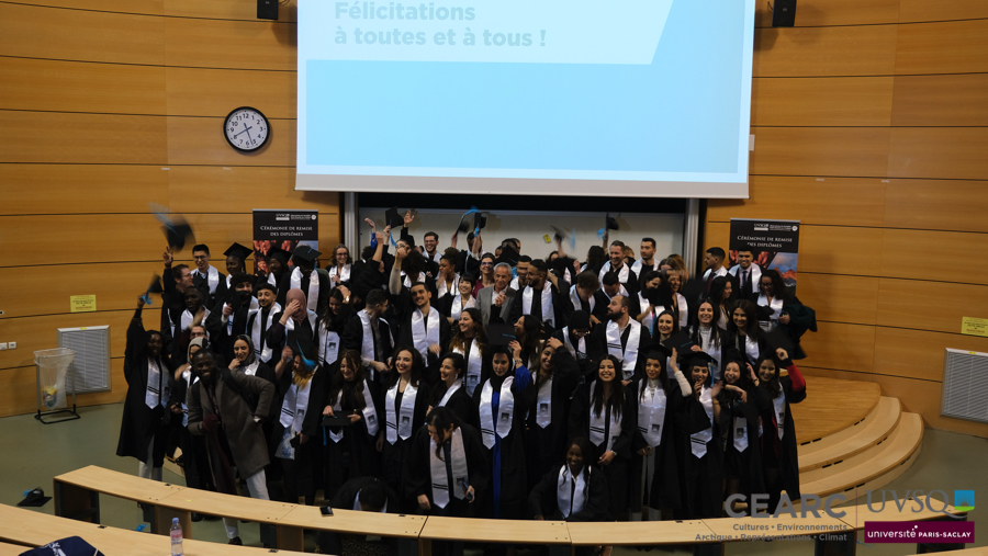 Cérémonie de remise de diplômes OVSQ 2023 (mention Gestion de l ...